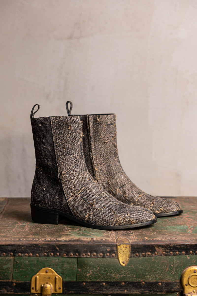 "MUDDY WATERS" Hand-Braided Jute Cordage Curved Line Boot – POCHLY